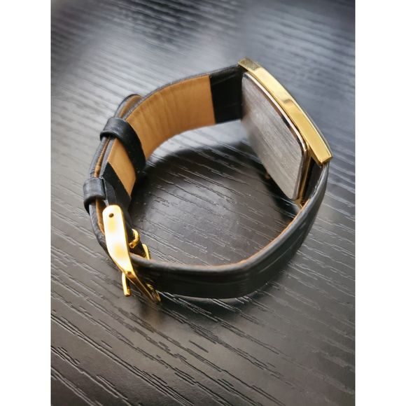 Seiko | Accessories | New Old Stock Rare Vintage Seiko Slim Quartz Mens Leather Watch | Poshmark